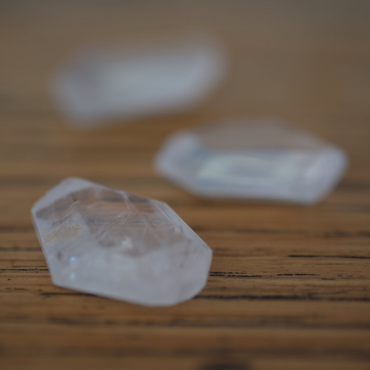 Clear Quartz Faceted Tumbled Stone – Words of Wisdom